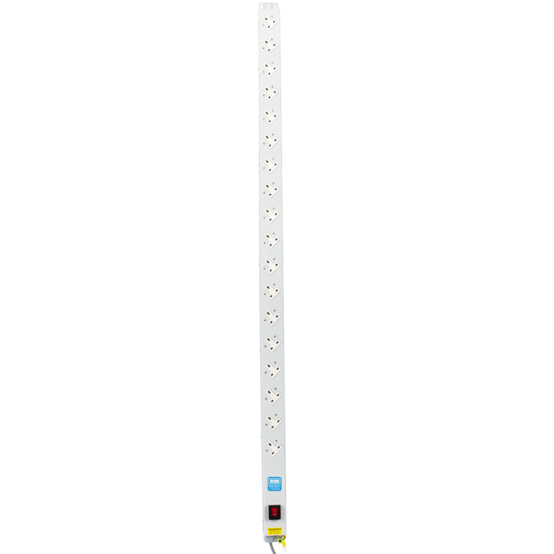 18 Way 13A Sockets Angled Right Illuminated Main Switch 13A Plug PDU ...